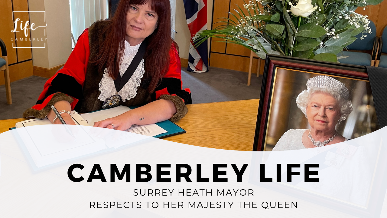 Surrey Heath Mayor respects to Her Majesty The Queen